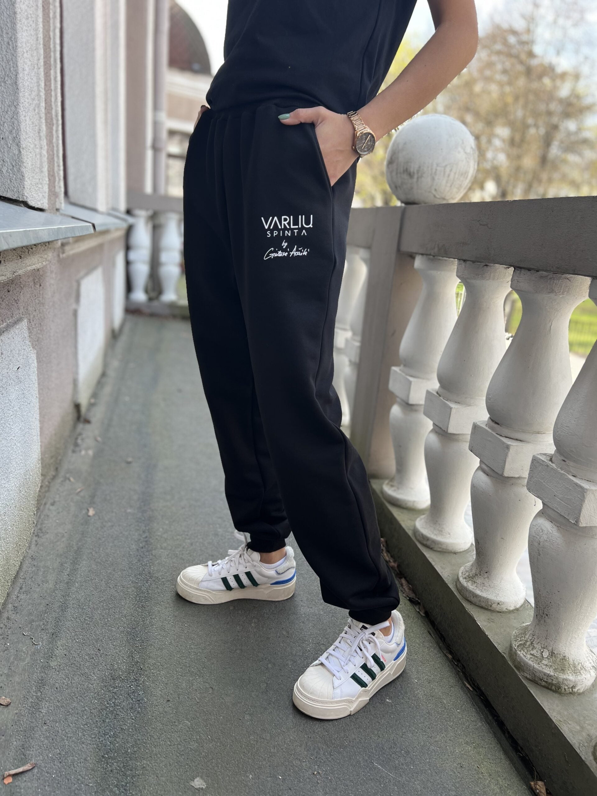 KELNĖS / SIJONAI | Varlių Spinta